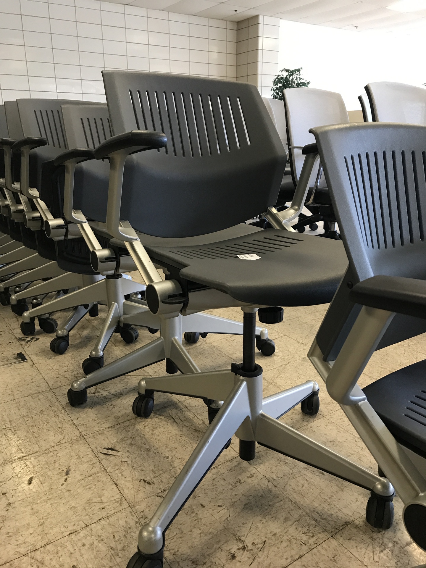Steelcase kart top outlet nesting chair